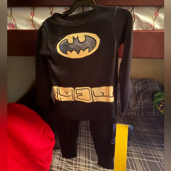 Batman | Pajamas | New Batman Kids Pj Set Black And Gold | Poshmark
